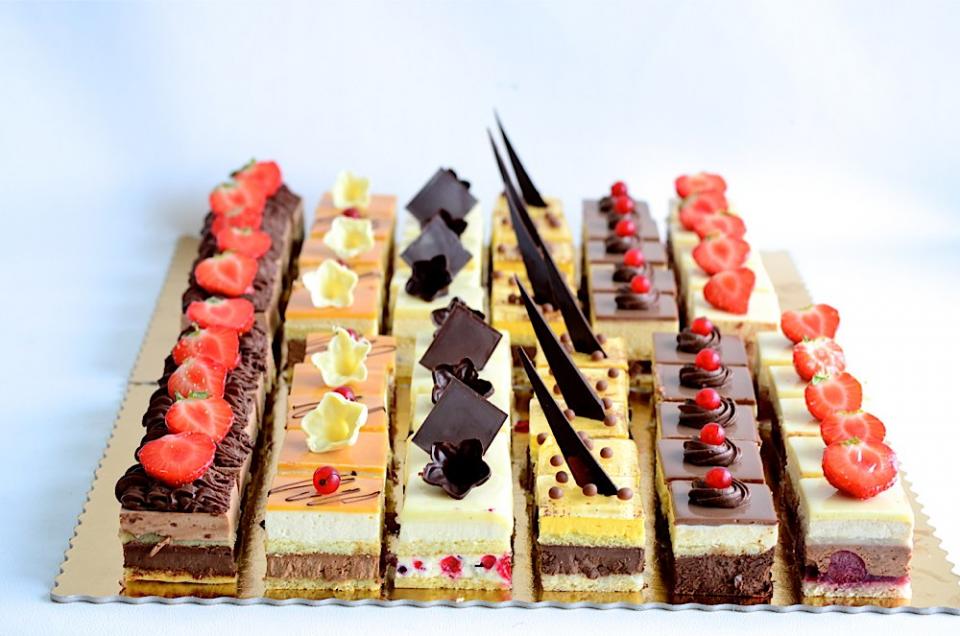 Mini Prajituri - Tort Design